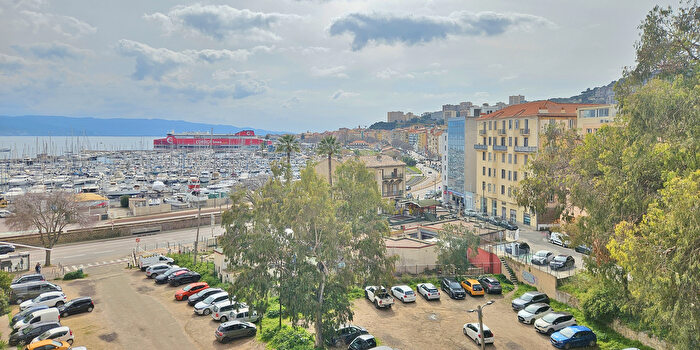 Appartement à vendre - Ajaccio, Les Cannes - 2 pièces - 2 chambres