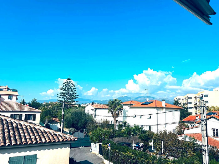 Appartement à vendre - Cagnes-sur-Mer, Le Cros de Cagnes, Les Vespins - 3 pièces - 2 chambres