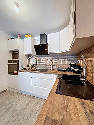 Appartement à vendre - Pontarlier, Centre-ville - 4 pièces - 3 chambres