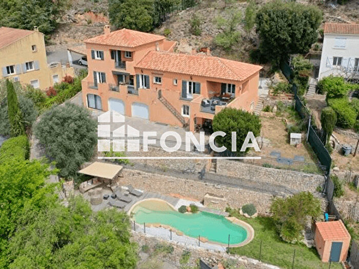 Maison à vendre - La Bouilladisse - 6 pièces - 5 chambres