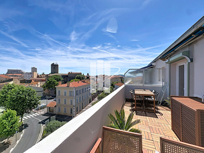 Saint-Raphaël, Centre-ville : Appartement 3 pièces à vendre