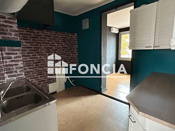 Appartement à louer - Saint Ruf-Trillade Sud, Avignon - 3 pièces - 2 chambres