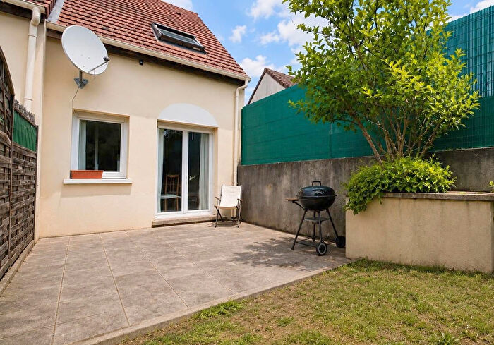 Mézières-sur-Seine - Maison 4 pièces à vendre
