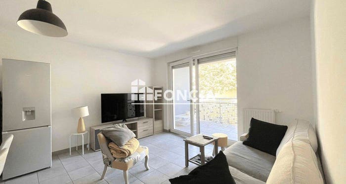 Jules Verne, Nantes : Appartement 2 pièces à louer
