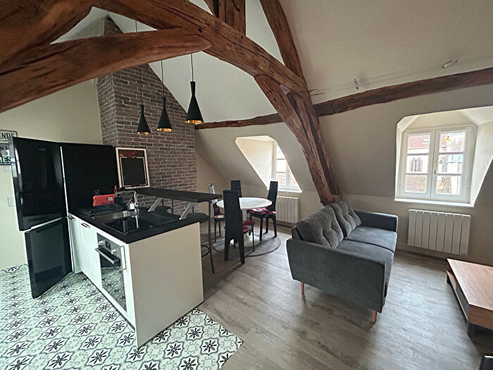 Appartement à louer - Auxerre, Centre-ville - 2 pièces - 1 chambre