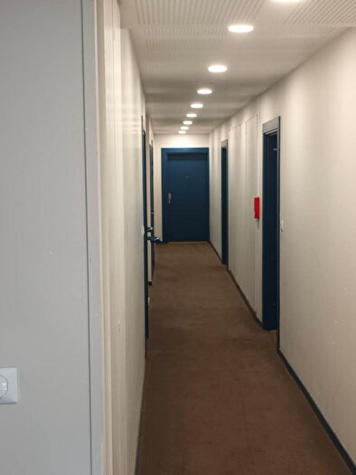 Appartement à louer - Coulommiers - 3 pièces - 2 chambres