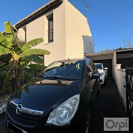 Maison à vendre - Roissy-en-Brie, Arpents, Etang, Vignes - 4 pièces - 3 chambres