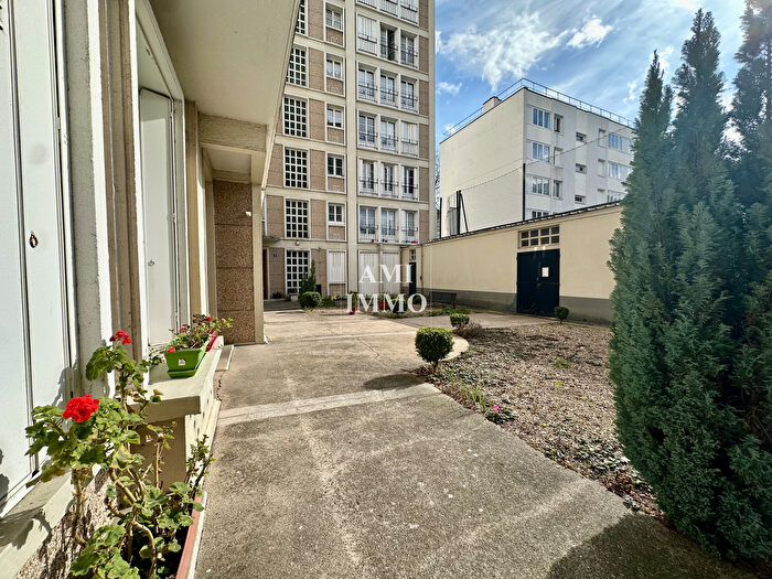 Appartement à vendre - Malakoff, Maison de lEnfant, Guy Moquet - 2 pièces - 1 chambre