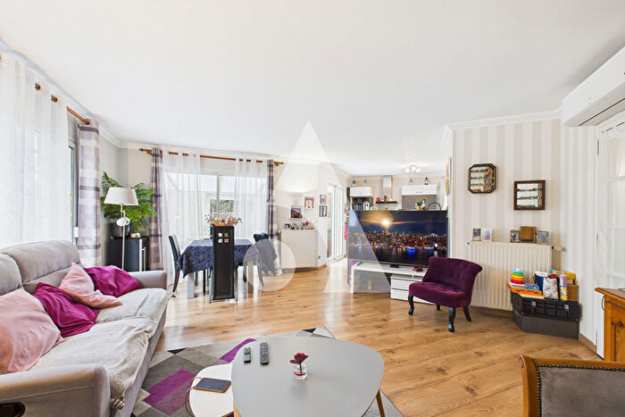 Maison à vendre - La Roche-sur-Yon, Le Bourg sous la Roche - 7 pièces - 4 chambres