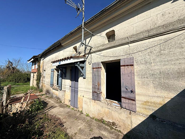 Maison à vendre - Saint-Yzan-de-Soudiac - 4 pièces - 2 chambres