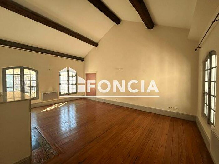 Appartement à louer - Centre Est, Uzès - 2 pièces - 1 chambre