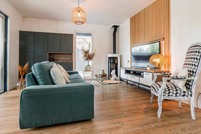 Maison à vendre - Saint-Lyphard - 4 pièces - 3 chambres