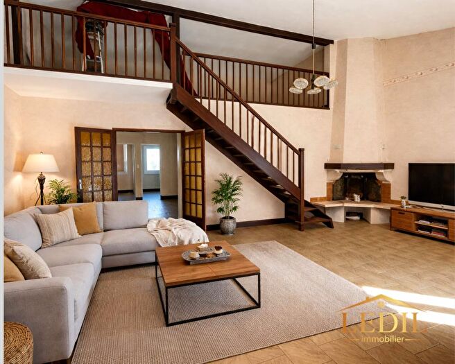 Maison à vendre - Moissac, Pont Napoléon, Moulin, Gare, Saint-Martin - 5 pièces - 4 chambres