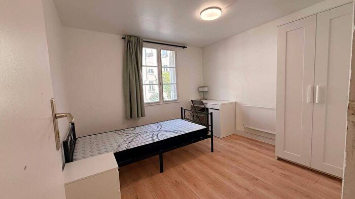 Appartement à louer - Raymond Queneau, Montrouge - 2 pièces - 2 chambres
