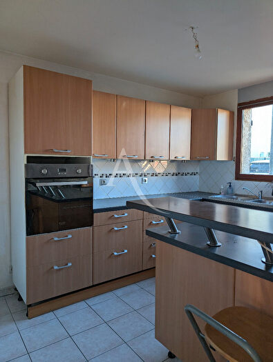 Maison à vendre - Bourg-en-Bresse, Gare, Peloux-Mail, Citadelle - 5 pièces - 4 chambres