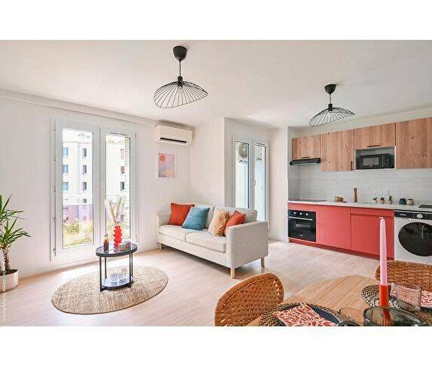 Appartement à louer - Sainte Marguerite, Marseille ème arrondissement - 5 pièces - 4 chambres