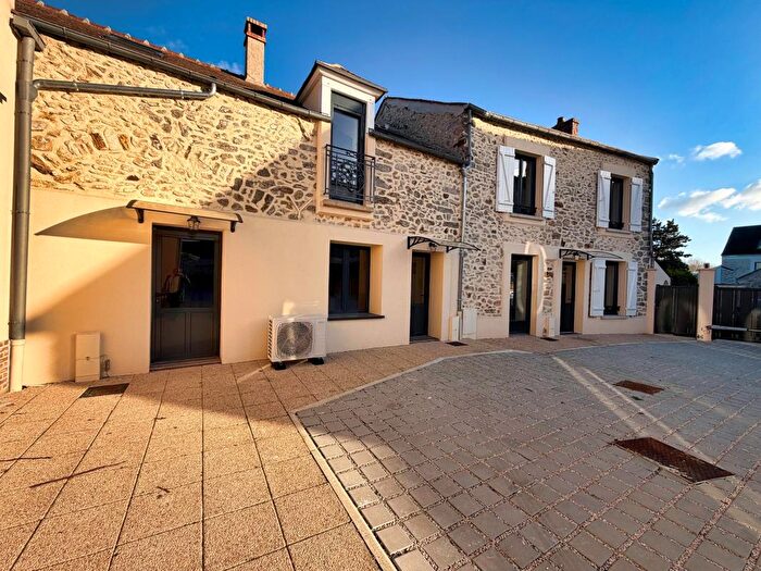 Maison à vendre - Réau - 5 pièces - 2 chambres