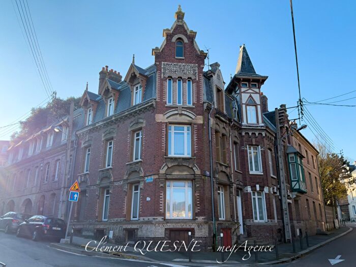 Maison à vendre - Dieppe, Janval, Bruyères - 8 pièces - 6 chambres