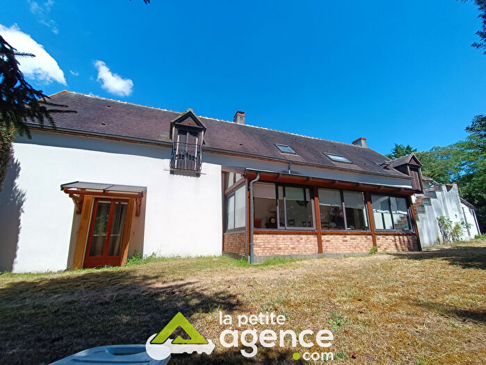 Maison à vendre - Jussy-le-Chaudrier - 6 pièces - 5 chambres