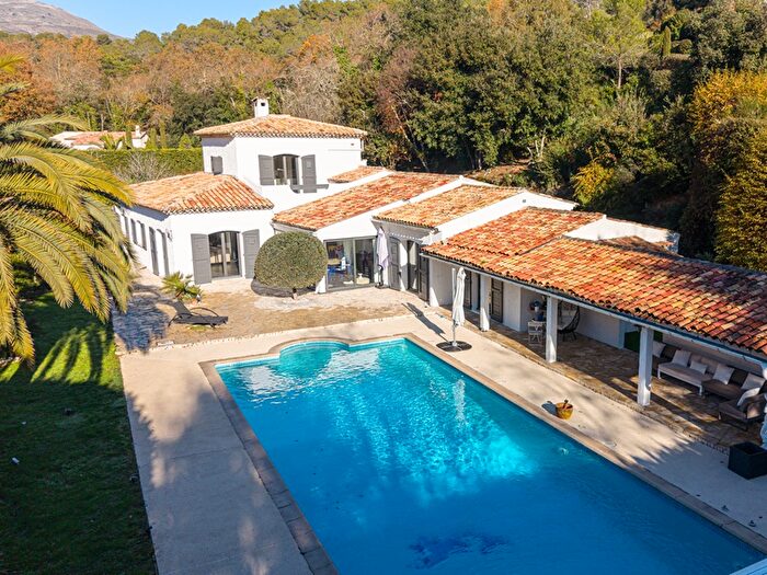 Maison à vendre - La Colle-sur-Loup - 8 pièces - 4 chambres