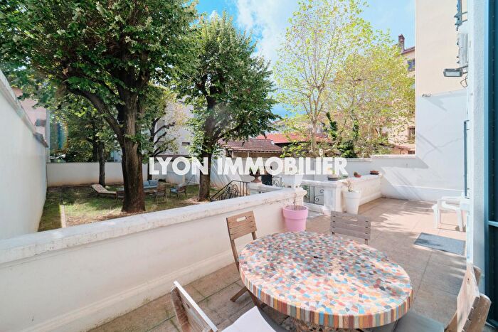 Maison à vendre - Lyon e , Monplaisir - 12 pièces - 8 chambres