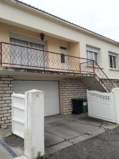 Maison à louer - Saintes, Bellevue, La Grange, Les Boiffiers - 6 pièces - 4 chambres