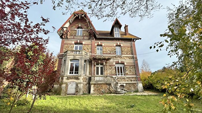 Maison à vendre - Ailly-sur-Noye - 9 pièces - 7 chambres