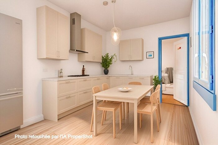 Maison à vendre - Meaux, Grosse Pierre, Croix Saint-Loup, Corniche - 7 pièces - 5 chambres