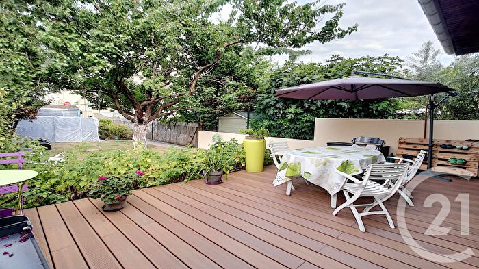 Maison à louer - Colombes, Europe - 4 pièces - 3 chambres