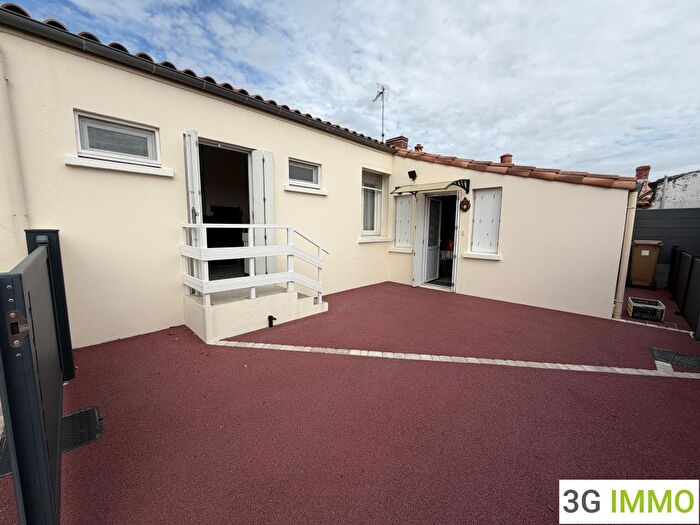 Saint-Vincent-sur-Jard : Maison 3 pièces à vendre