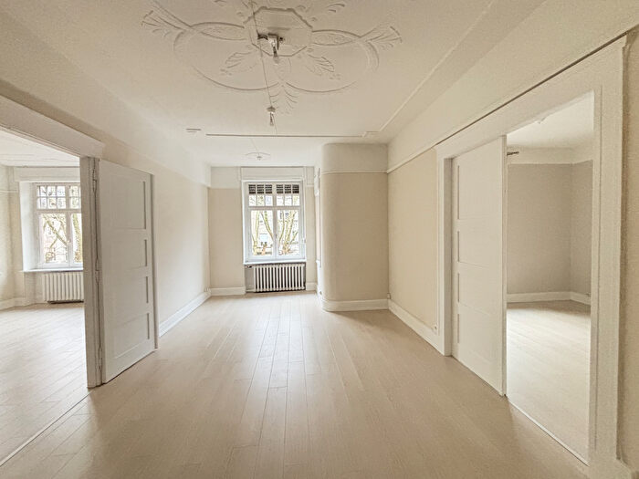 Appartement à louer - Metz, Centre-ville - 6 pièces - 4 chambres