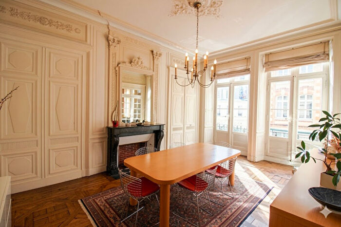 Appartement à vendre - Quartiers Centre, Centre-ville - 3 pièces - 2 chambres