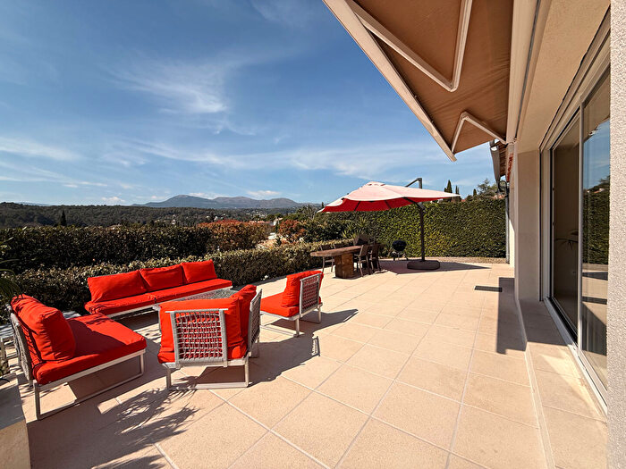 Maison à vendre - La Colle-sur-Loup - 6 pièces - 4 chambres