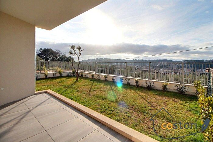 Appartement à louer - Trans-en-Provence - 3 pièces - 2 chambres