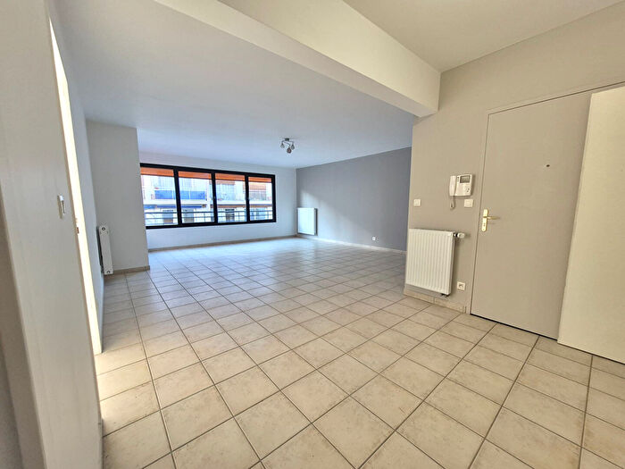 Appartement à louer - Saint-Étienne, Tardy, Colline des Pères, Bizillon - 3 pièces - 2 chambres