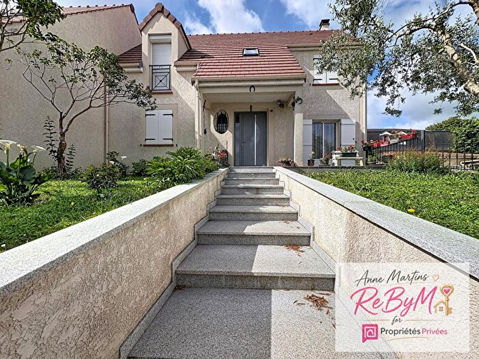 Maison 6 pièces à Ris-Orangis, Le Village, à vendre