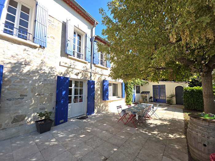 Maison à vendre - Arles - 7 pièces - 5 chambres