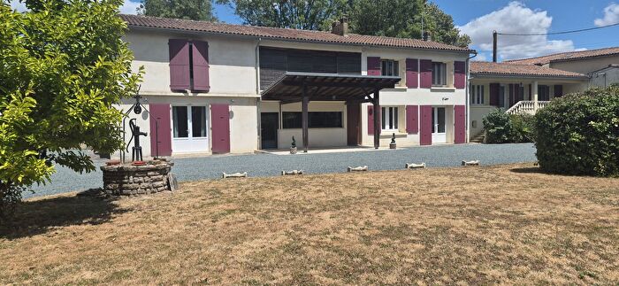 Maison 7 pièces à vendre à Néré