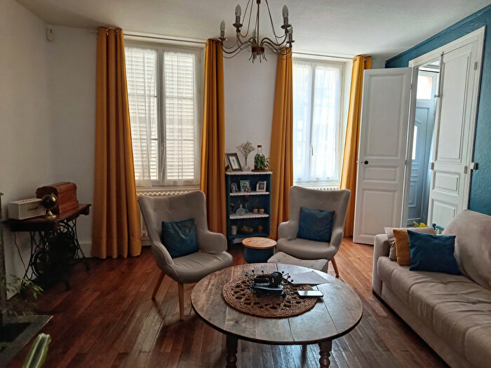 Bengy-sur-Craon - Maison 11 pièces à vendre