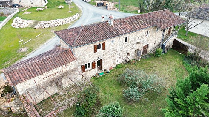 Maison à vendre - Lentillac-Saint-Blaise - 4 pièces - 2 chambres