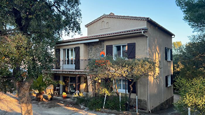 Maison à vendre - Six-Fours-les-Plages, Font de Fillol, Rayolet, Le Brusc - 13 pièces - 6 chambres