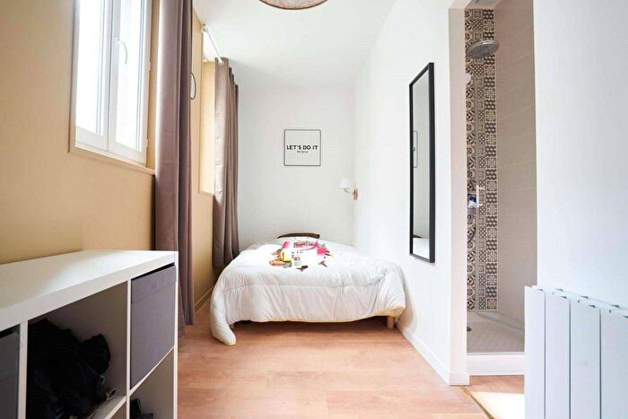 Appartement à louer - Centre Ville, Reims - 1 pièce