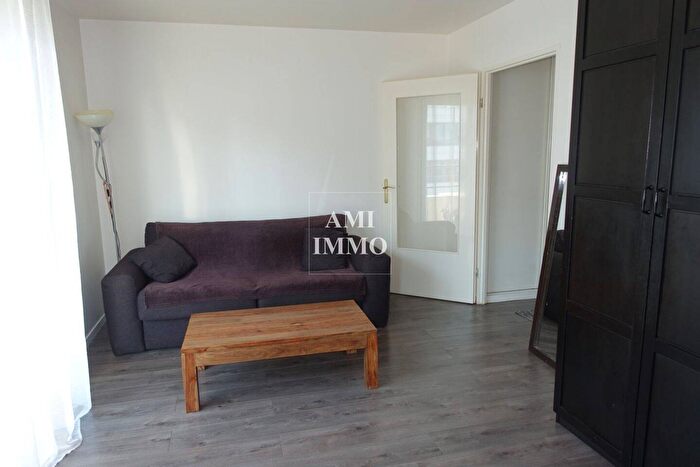 Appartement à louer - Maison Blanche-Vauban Coulée verte, Châtillon - 1 pièce