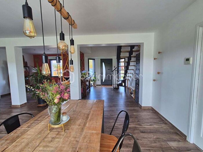 Maison 6 pièces à Allery, à vendre