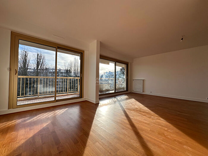 Appartement à louer - Saint-Germain-en-Laye, Hennemont - 5 pièces - 4 chambres