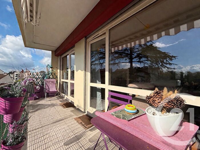 Appartement à vendre - Livry-Gargan, Centre-ville - 3 pièces - 2 chambres