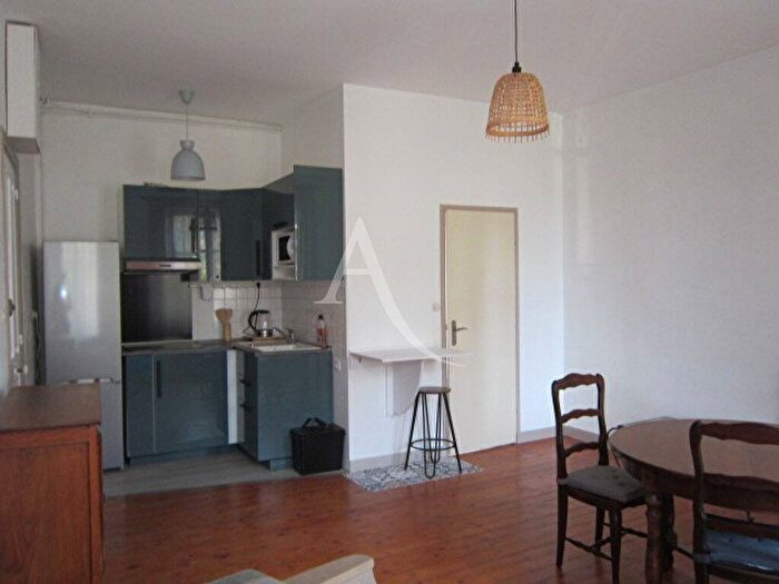 Rabelais-Le Porteau, Fontenay-le-Comte : Appartement 2 pièces à louer