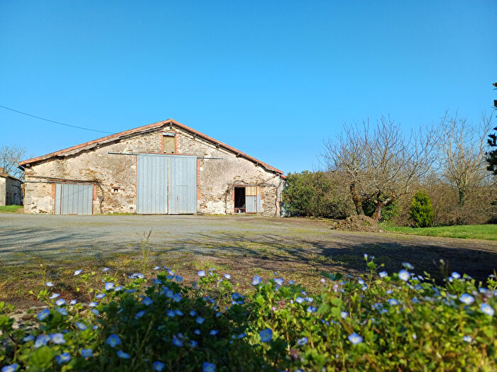 Maison à vendre - La Chaize-le-Vicomte - 4 pièces - 3 chambres