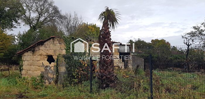 Maison à vendre - Saint-Louis-de-Montferrand - 1 pièce - 1 chambre