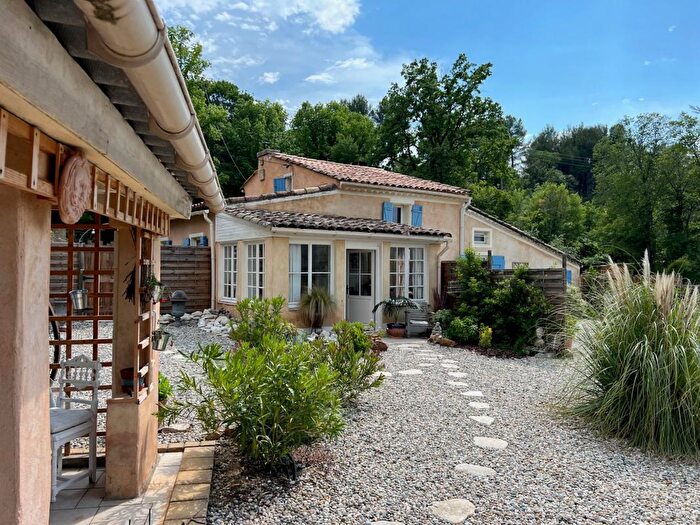 Maison à vendre - Apt - 7 pièces - 3 chambres